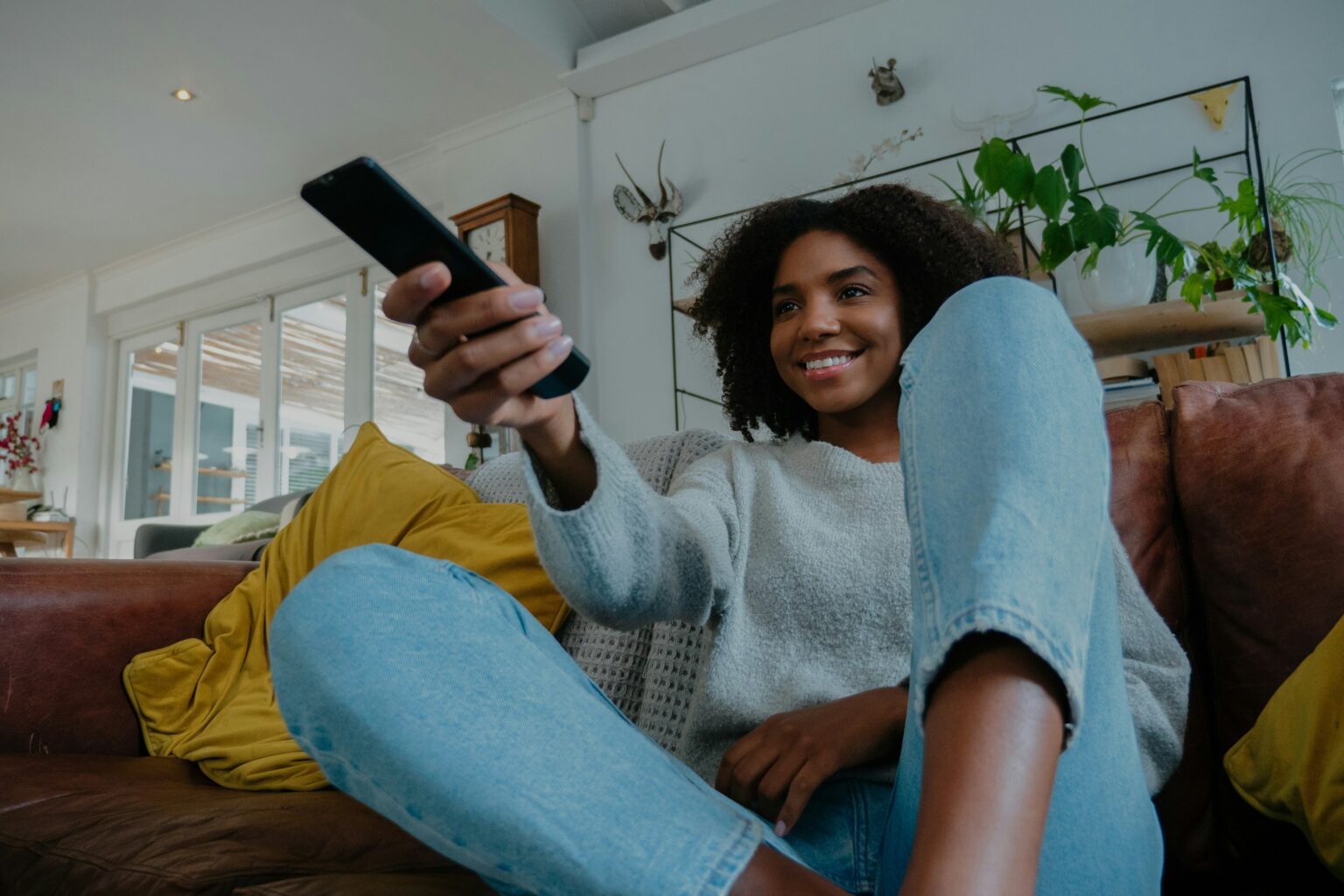 50 Self-Date Ideas You Need to Try to Have Some Fun